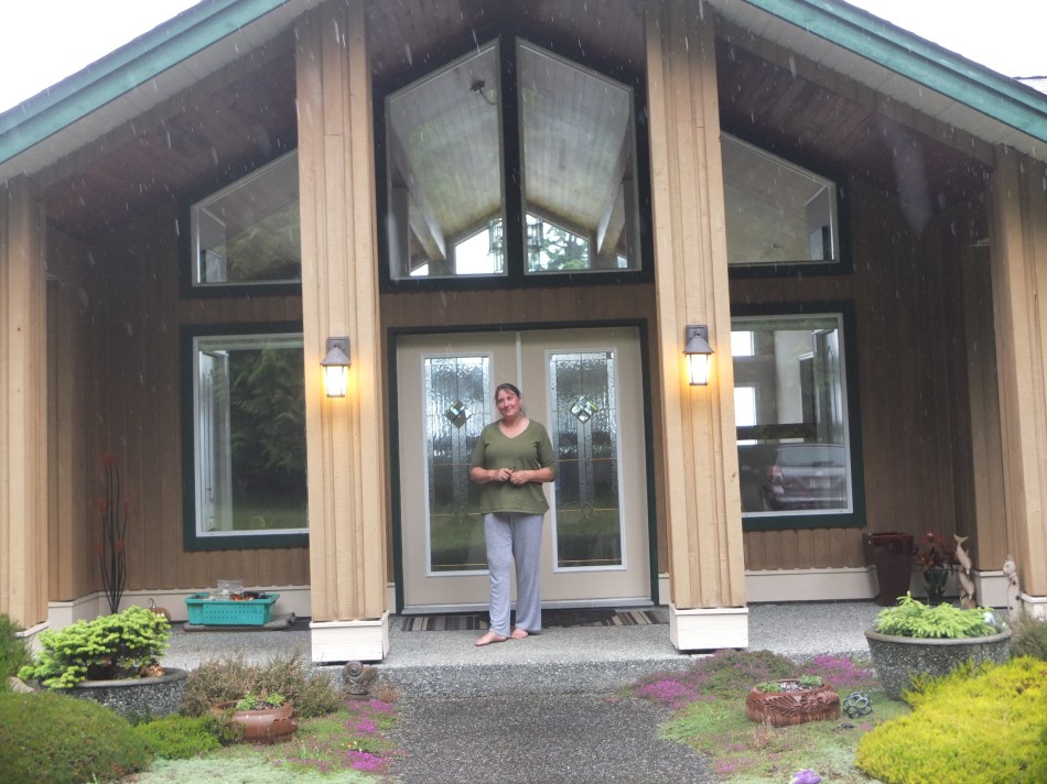 Vicki: Rockstar Of The Poultry World – Bitchin' Chickens