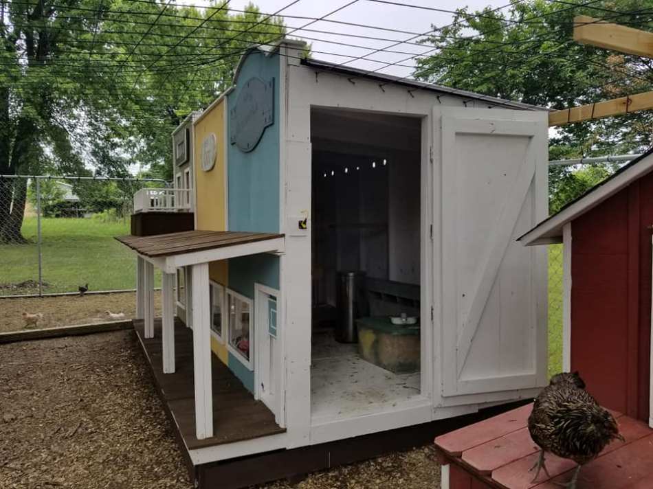Coop Town: Western-Themed Chicken Coops – Bitchin' Chickens