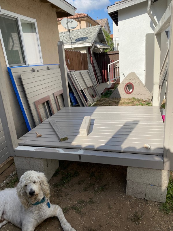 Playhouse Fortress Chicken Coop Conversion – Bitchin' Chickens