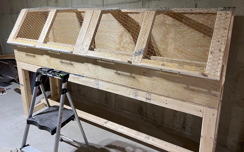 Easy Clean Chick Brooder – Bitchin' Chickens