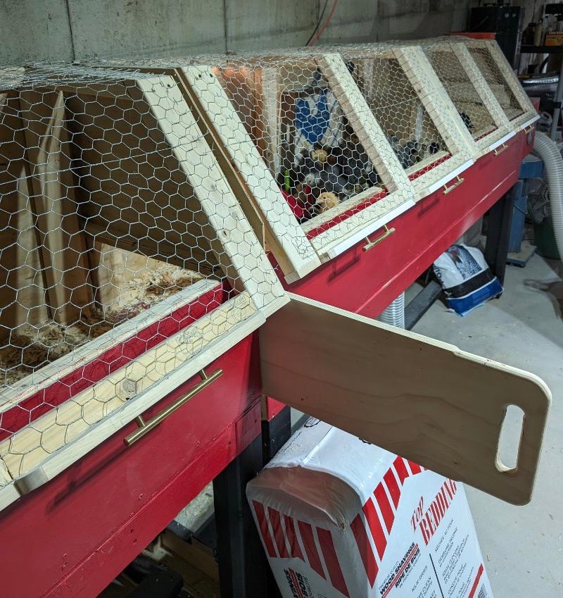 Easy Clean Chick Brooder – Bitchin' Chickens